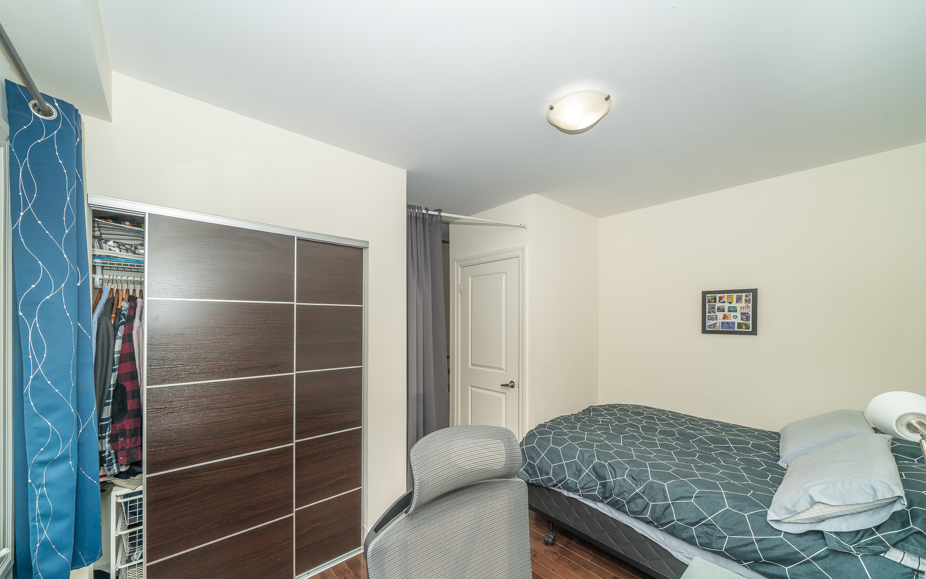 C8076822 | 363 B Roehampton Ave | Toronto