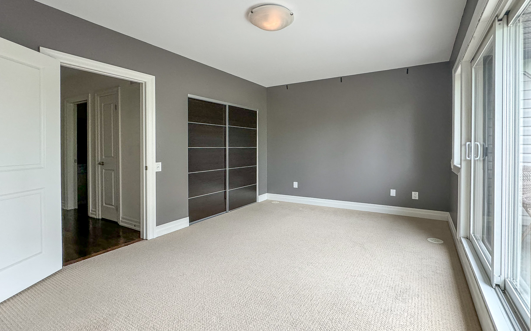 C8389408 | 363 B Roehampton Ave | Toronto